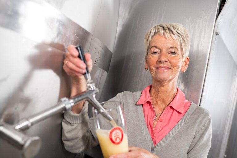 Kontakt - Steiner Bier - Schlossbrauerei Stein